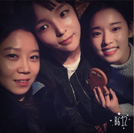 コン・ヒョジン＆パク・ジンジュ＆パク・ファニ、美女3人のスリーショットが公開“愛する「嫉妬の化身」チーム” - Kstyle