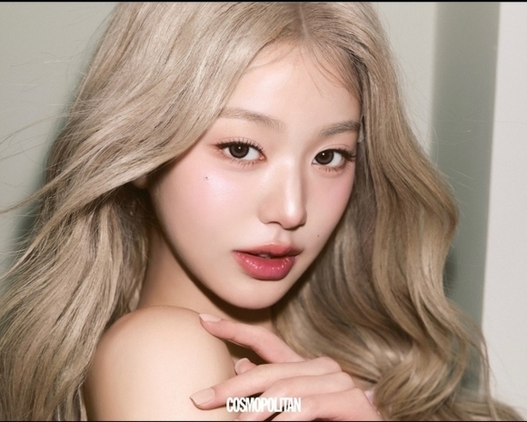 IVE ウォニョン、女神降臨！美しすぎる金髪姿に絶賛の声 - Kstyle