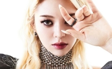 AleXa、K-POP女性ソロアーティストとして初めて「Jingle Ball Tour」に出演…新曲も初披露 - Kstyle