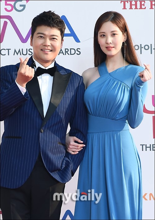 【photo】少女時代 ソヒョン&チョン・ヒョンム「the Fact Music Awards」レッドカーペットに登場 Kstyle
