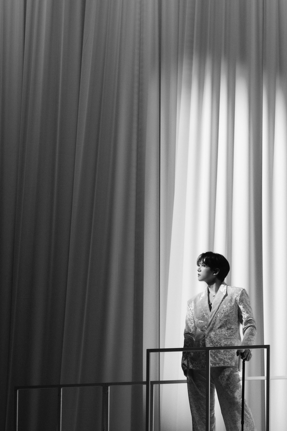 2PM ジュノ、日本公演で1万8000人を魅了！足の怪我をものともしない圧巻のパフォーマンスを披露 - Kstyle