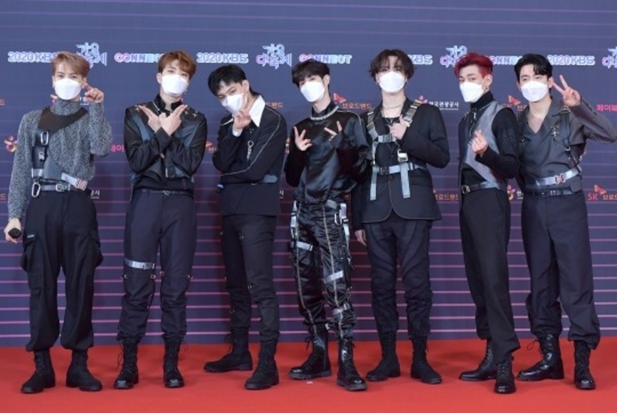 【PHOTO】GOT7「2020 KBS歌謡祭」レッドカーペットに登場 - Kstyle