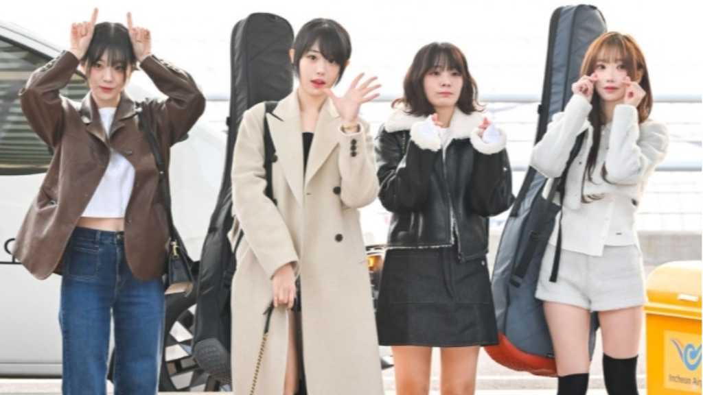 【PHOTO】QWER「2024 Asia Artist Awards」のためタイへ出国 - Kstyle