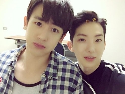 2PM ニックン＆2AM チョグォン「JYP NATION」前にキュートなツーショット公開“クングォン” - Kstyle