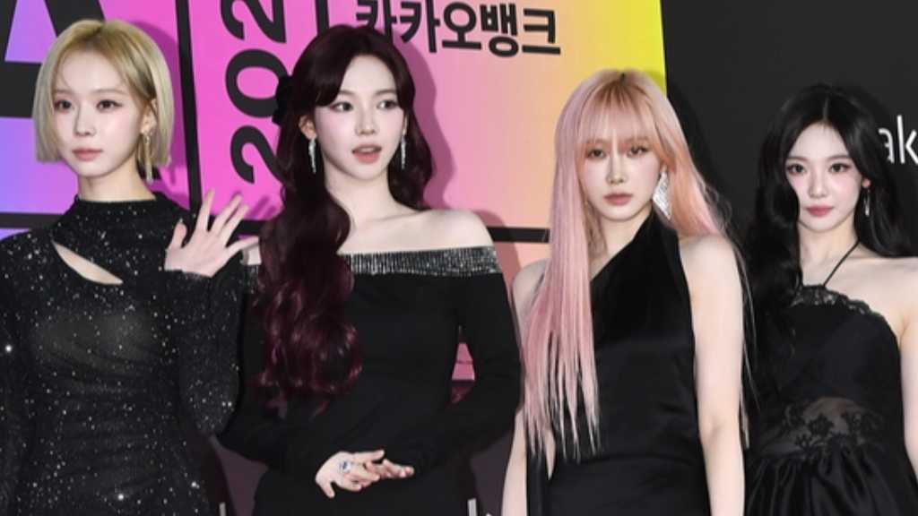 【PHOTO】aespa「MMA 2024」レッドカーペットに登場（動画あり） - Kstyle