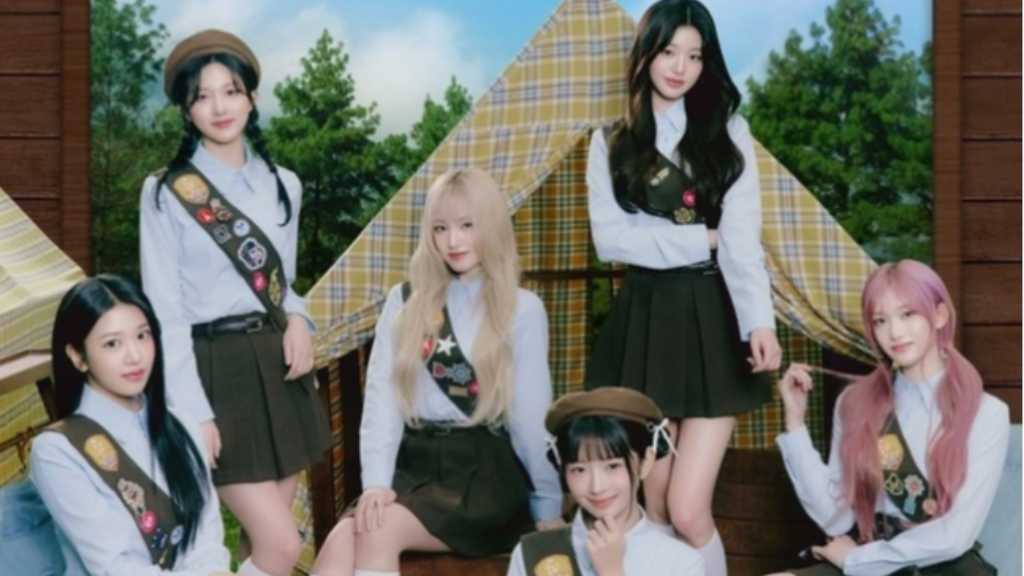 IVE、4月にKSPO DOMEにてファンコンサート開催決定！隊員のようなポスターを公開 - Kstyle