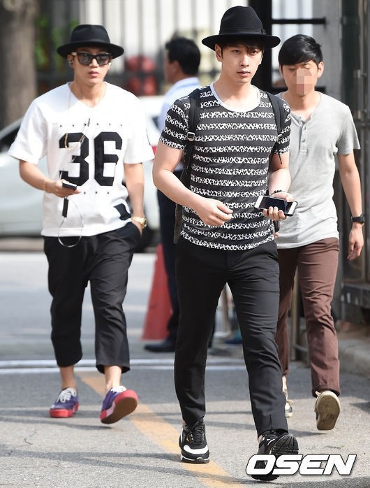 【PHOTO】2PM、SHINee、KARAら「ミュージックバンク」のリハーサルに参加 - Kstyle