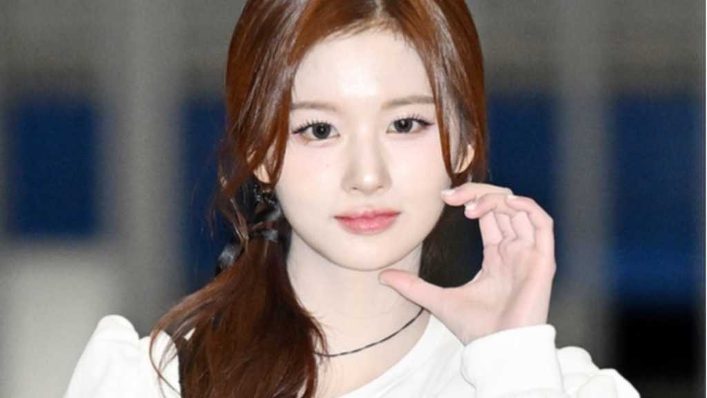 【PHOTO】NMIXX「MUSIC BANK」日本公演のため出国（動画あり） - Kstyle