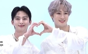 VAV、2人除隊で完全体カムバック！MVで大胆露出＆減量も | 死ぬまでARMY！あの世で答え合わせ