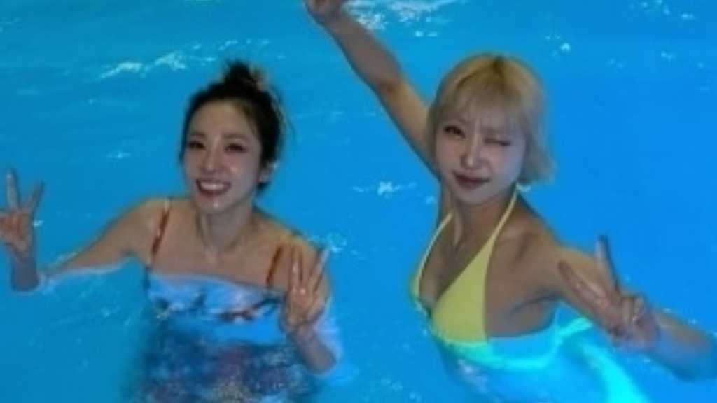 2NE1のDARA、メンバーとプールを満喫！セクシーな水着姿 - Kstyle