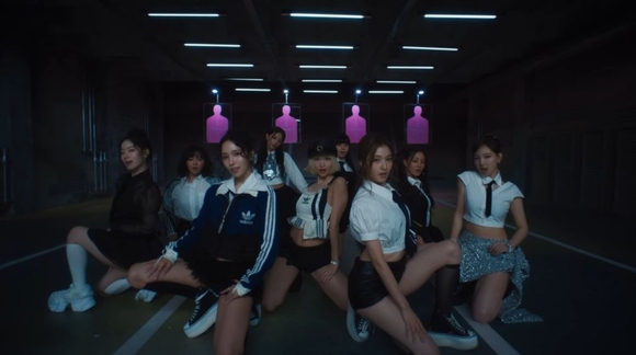 TWICE、タイトル曲「Strategy（feat․Megan Thee Stallion）」予告映像を公開 - Kstyle