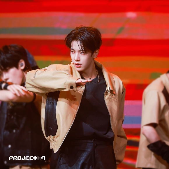 「PROJECT 7」今夜デビューメンバーが決定…最終回控え1～7位のインタビューが公開 - Kstyle