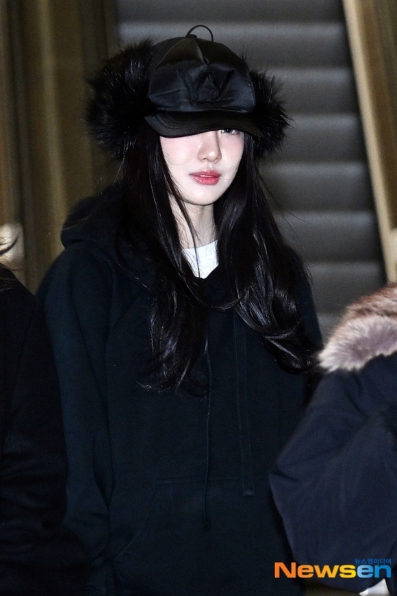 TWICEのユニットMISAMOからStray Kidsまで！「Mステ SUPER LIVE 2024」のため日本へ出国（動画あり） - Kstyle