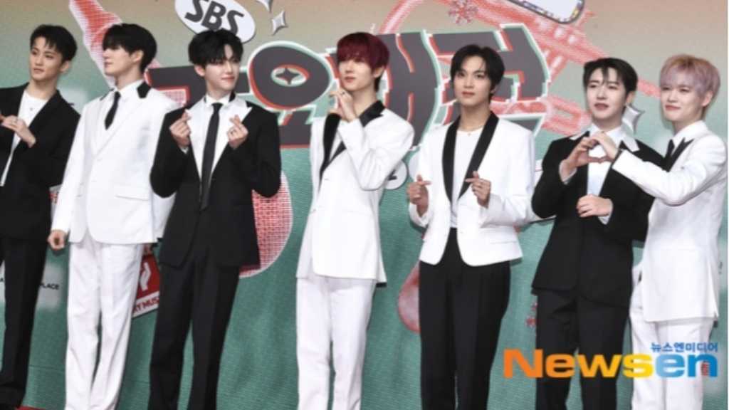 【PHOTO】NCT DREAM「2024 SBS歌謡大典」レッドカーペットに登場 - Kstyle