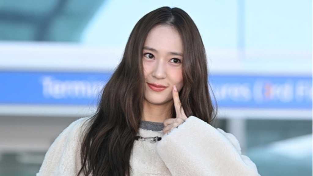 【PHOTO】EXID ハニ、グラビア撮影のためバリ島へ出国“キュートな空港ファッション” - Kstyle