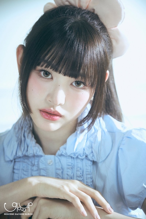RESCENEのWONI、LIV、MINAMI、2ndミニアルバム「Glow Up」コンセプトフォトを公開 - Kstyle