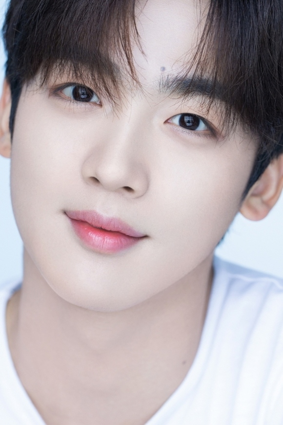 WEi キム・ヨハン、新ドラマ「第4次愛の革命」出演決定…インフルエンサーの大学生役 - Kstyle