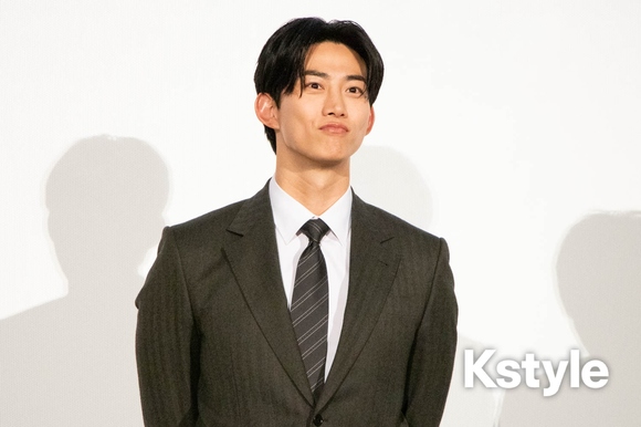 【PHOTO】木村拓哉＆2PM テギョンら、映画「グランメゾン・パリ」舞台挨拶で“ウィ、シェフ！” - Kstyle