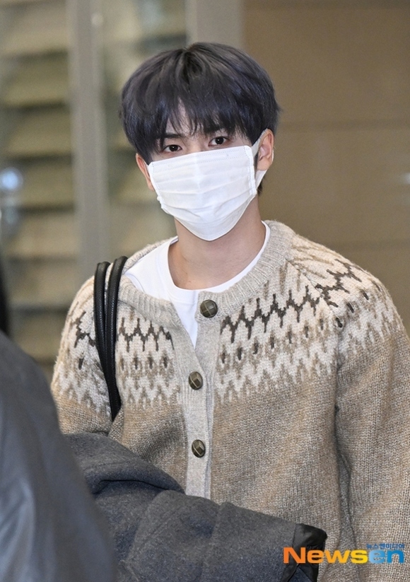 【PHOTO】NOWADAYS「Golden Disc Awards」を終えて韓国に到着 - Kstyle