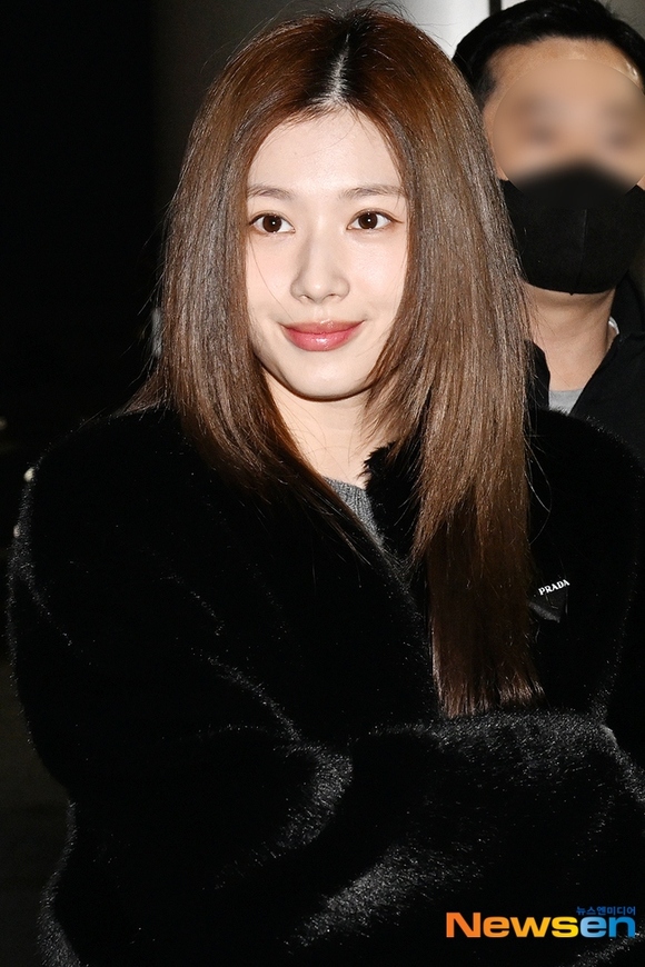 【PHOTO】TWICEのユニットMISAMO「Mステ SUPER LIVE 2024」のため日本へ出国（動画あり） - Kstyle