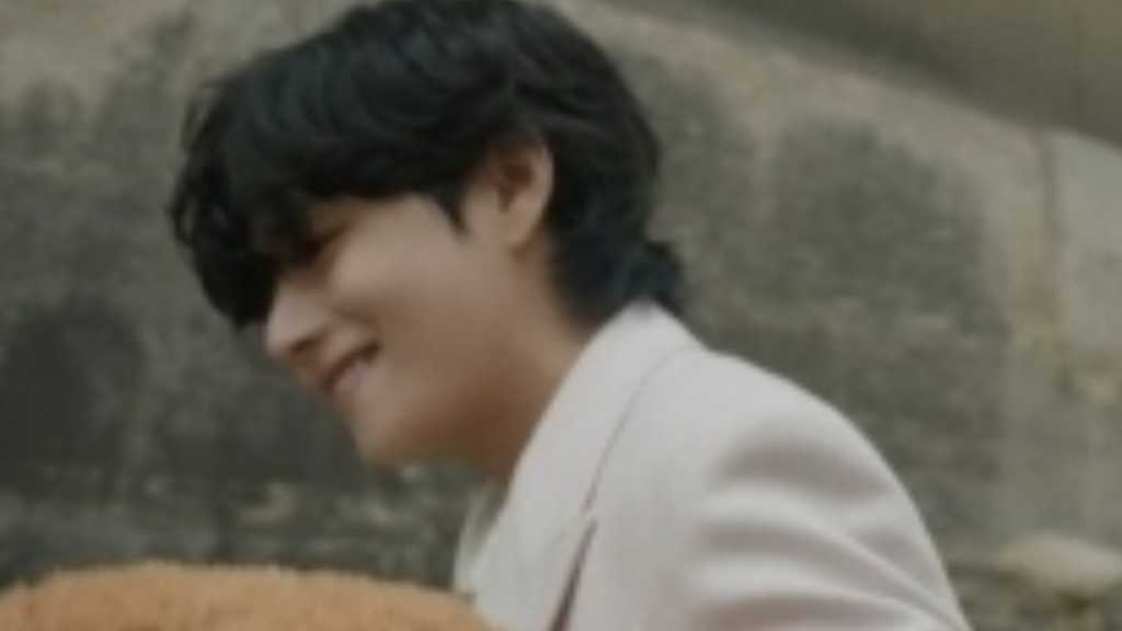 BTSのV、パク・ヒョシンとのデュエット曲「Winter Ahead」MV予告映像第2弾を公開…魅力的な歌声 - Kstyle