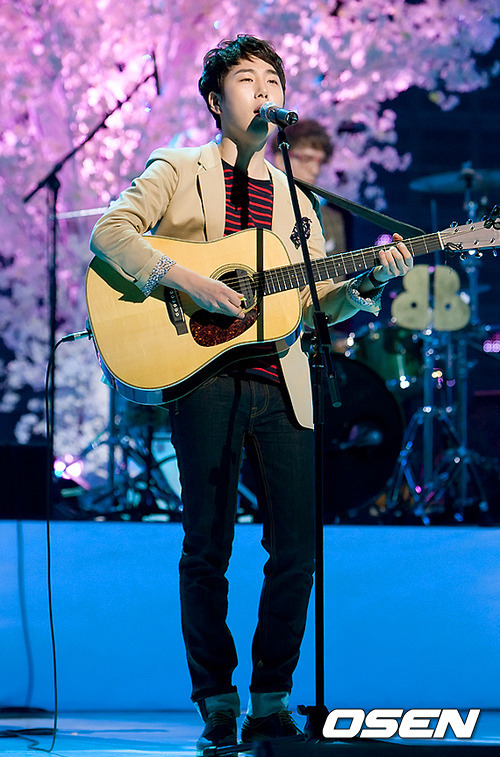 Busker Busker、3日連続音楽配信チャート1位「聴きやすい音楽が通じたのか」 - Kstyle