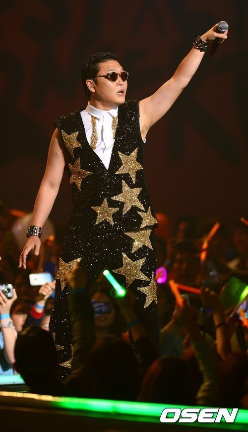 PSY、Twitterのフォロワー数が200万人突破 - Kstyle