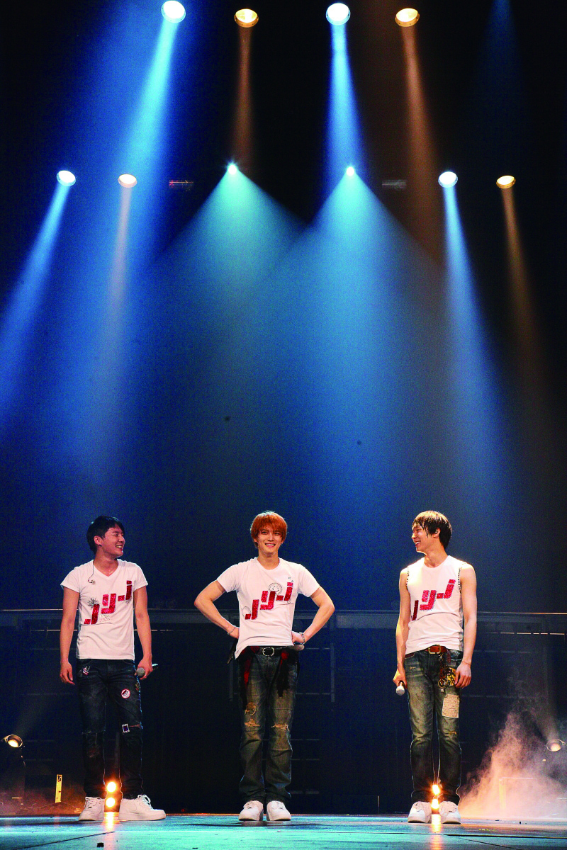 JYJ、LINE公式アカウントに登場！最新情報やオフショットなどを公開 - Kstyle