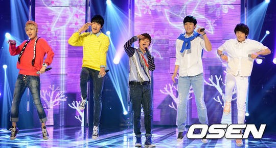 【PHOTO】ZE:A FIVE「SHOW CHAMPION」に出演“楽しくジャンプ” - Kstyle