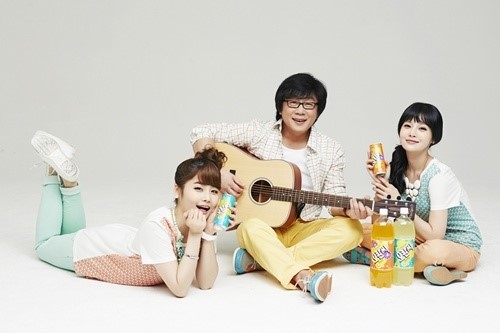 チョン・ヨンロク、2人の娘T-ARA ボラム＆D-UnitのRAMと初の家族CMに出演！ - Kstyle