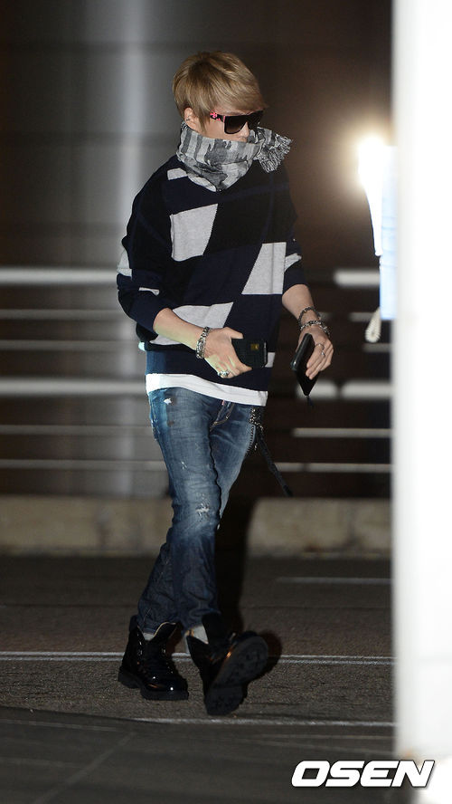 【PHOTO】JYJ「第17回アジア競技大会」PRのためベトナムに出国“広報に行ってきます！” - Kstyle