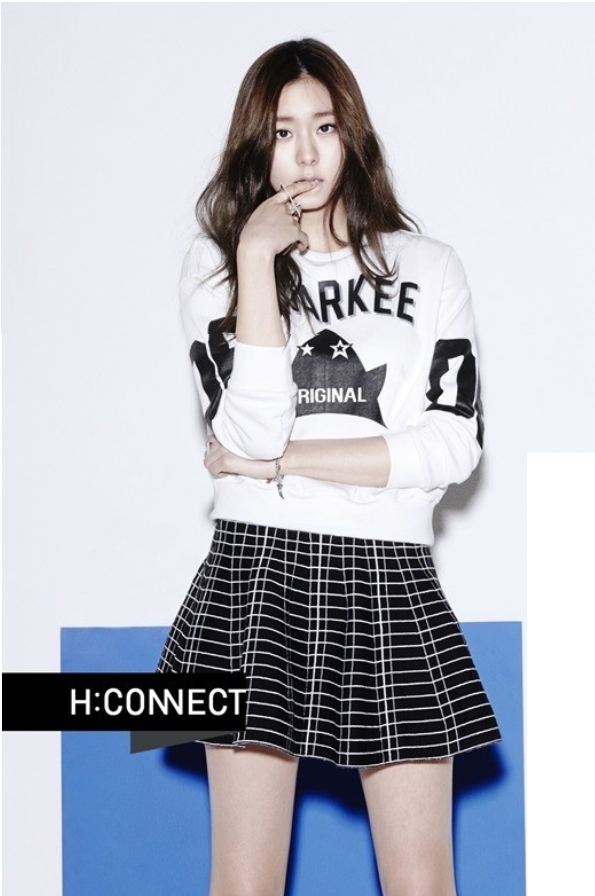 AFTERSCHOOL ユイ、ボリュームのある太ももはどこへ？“スリムな美脚を披露” - Kstyle