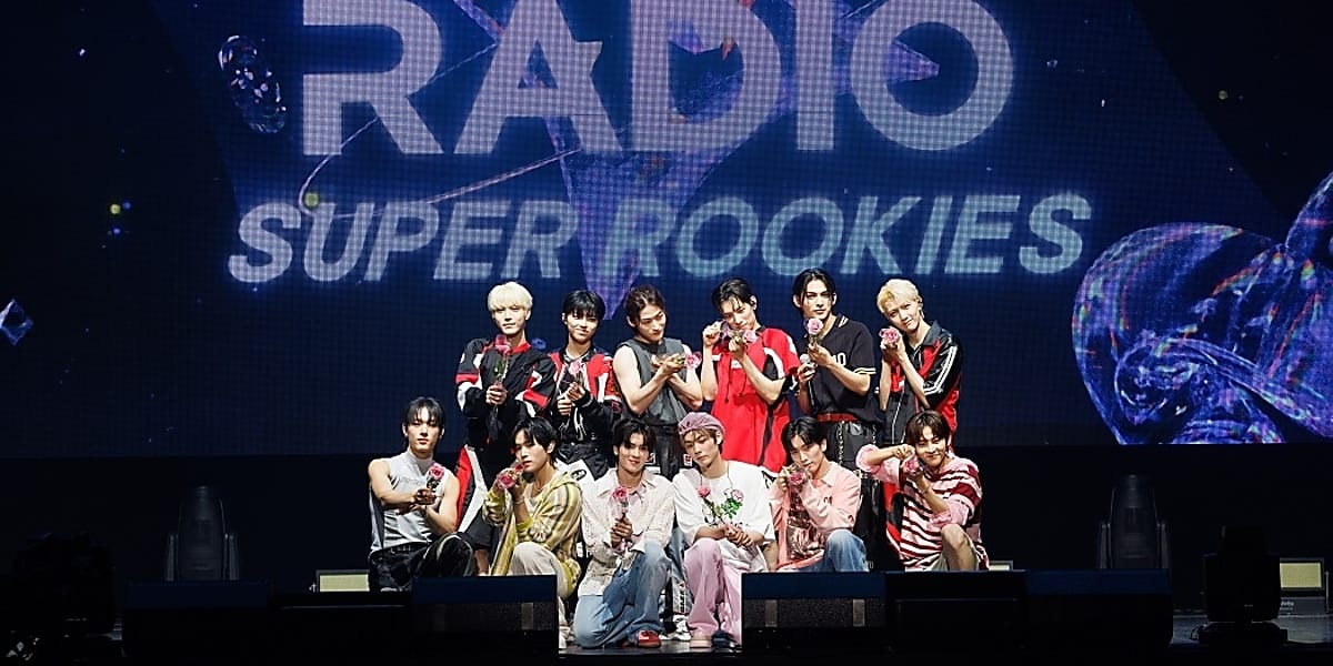 ALL(H)OURS、POWの魅力爆発！「IDOL RADIO SUPER ROOKIES」でJ-POPカバーも - Kstyle