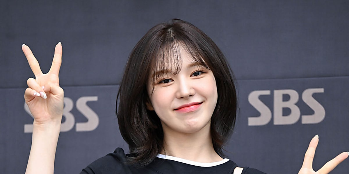 【PHOTO】Red Velvet ウェンディ＆BAE173 イ・ハンギョルからナム・ドヒョンまで、ラジオ出演のため放送局へ - Kstyle