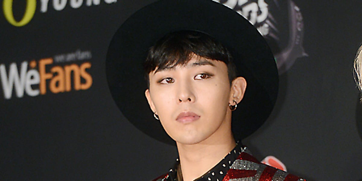 BIGBANGのG-DRAGON、ジムで鍛えた腹筋をアピール…ファンから「筋肉すごい」の声 - Kstyle