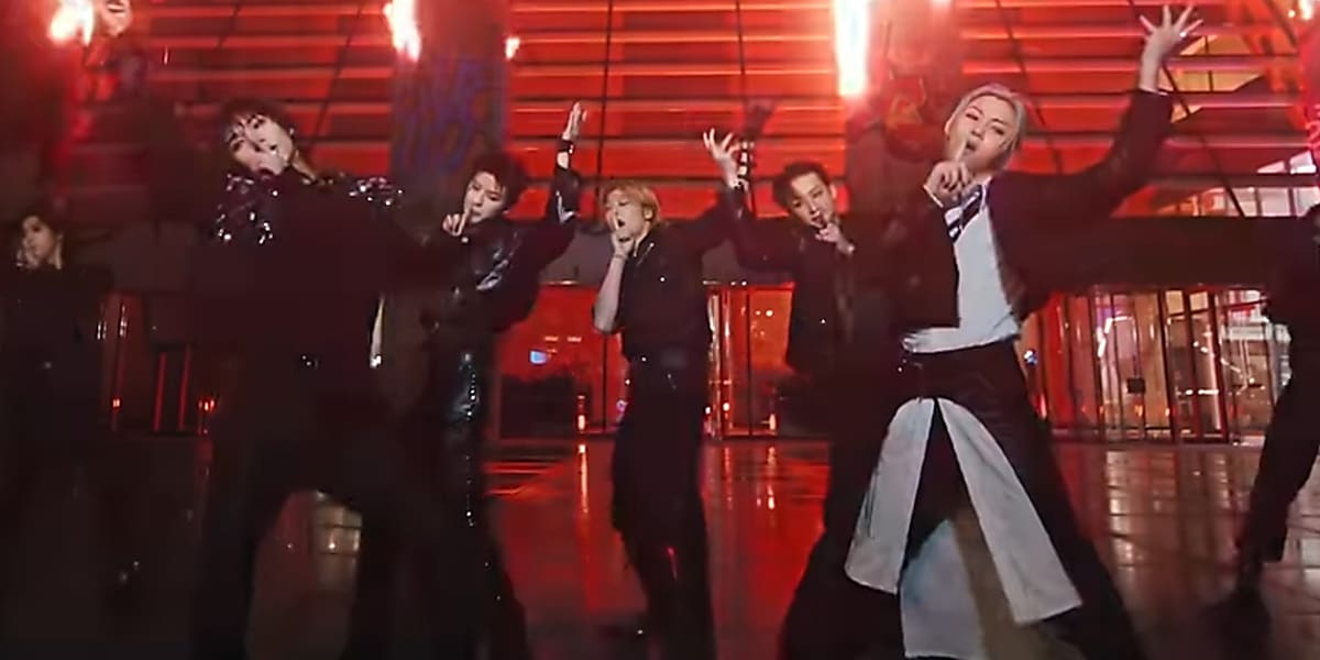 Stray Kids、タイトル曲「Chk Chk Boom」MV公開…デッドプール＆ウルヴァリンも登場 - Kstyle