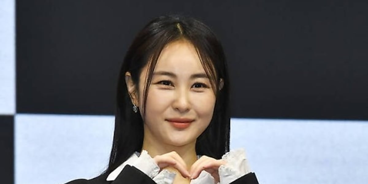 女優ソン・ウンソ、11月の結婚を発表…お相手は出演作「カジノ」の制作者 - Kstyle