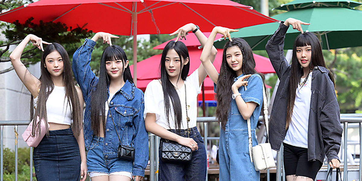 【PHOTO】NewJeans、CIX、ATBOら「ミュージックバンク」収録のため放送局へ - Kstyle