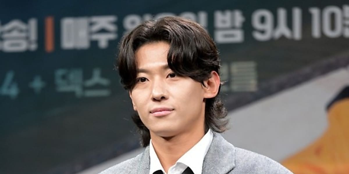 「脱出おひとり島2」出演DEX、新型コロナ感染でNetflix「ゾンビバース」制作発表会に参加できず…SNSで謝罪 - Kstyle