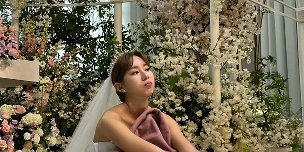 元AFTERSCHOOL ユイ、美しいドレス姿から鍛えたボディまで…ドラマ撮影を終えて写真を公開 - Kstyle