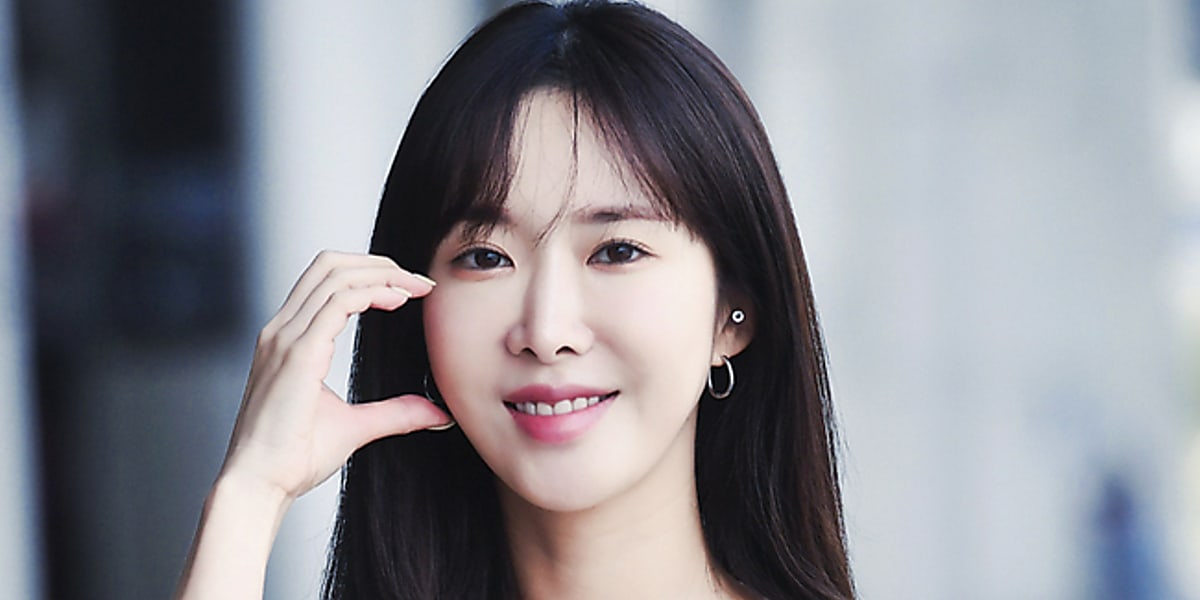 【PHOTO】“プロデューサーとしても活動”元DIA チョ・イヒョン、日本でのスケジュールのため出国 - Kstyle