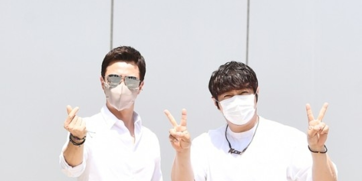 【PHOTO】キム・ジョンミン＆KCM「知ってるお兄さん」の収録に参加（動画あり） - Kstyle