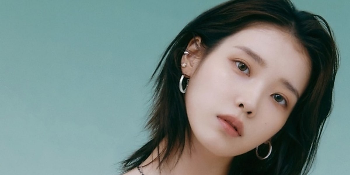 IU、華やかなアクセサリーを身に着けたグラビアを公開…エレガントな魅力をアピール - Kstyle