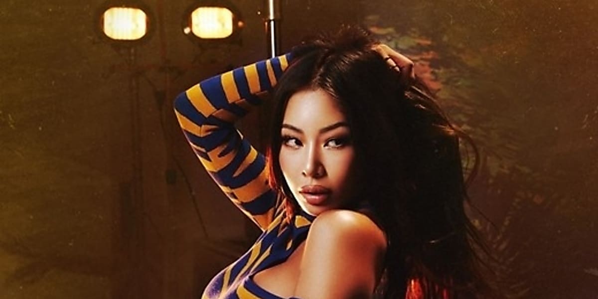 Jessi、ニューデジタルシングル「ZOOM」コンセプトフォト第1弾を公開…圧倒的なスタイルに釘付け - Kstyle