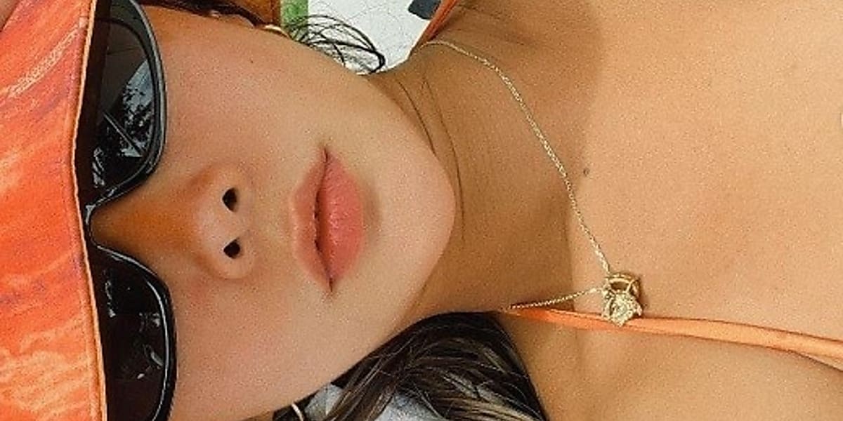 ダンサーHoney J、セクシーなビキニ姿を公開…タトゥーにも視線釘付け - Kstyle