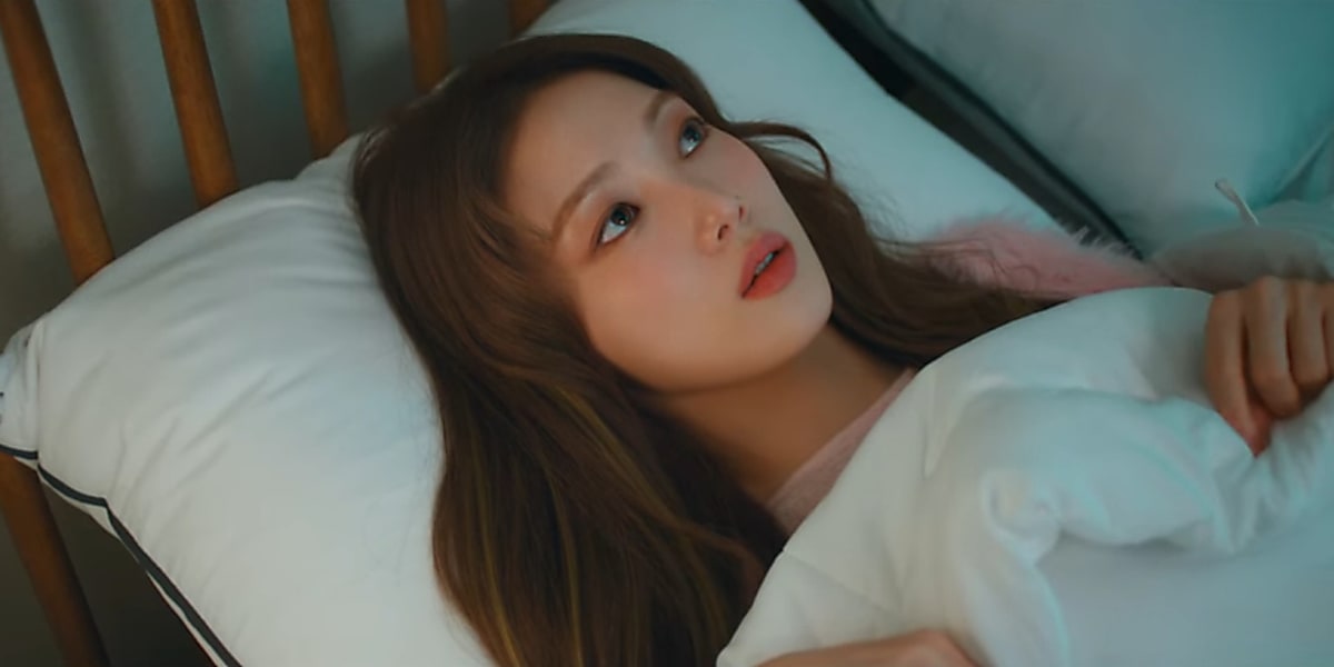 イ・ソンギョン、AKMU イ・チャンヒョクとのコラボ曲「Eat Sleep Live Repeat」MVを公開 - Kstyle