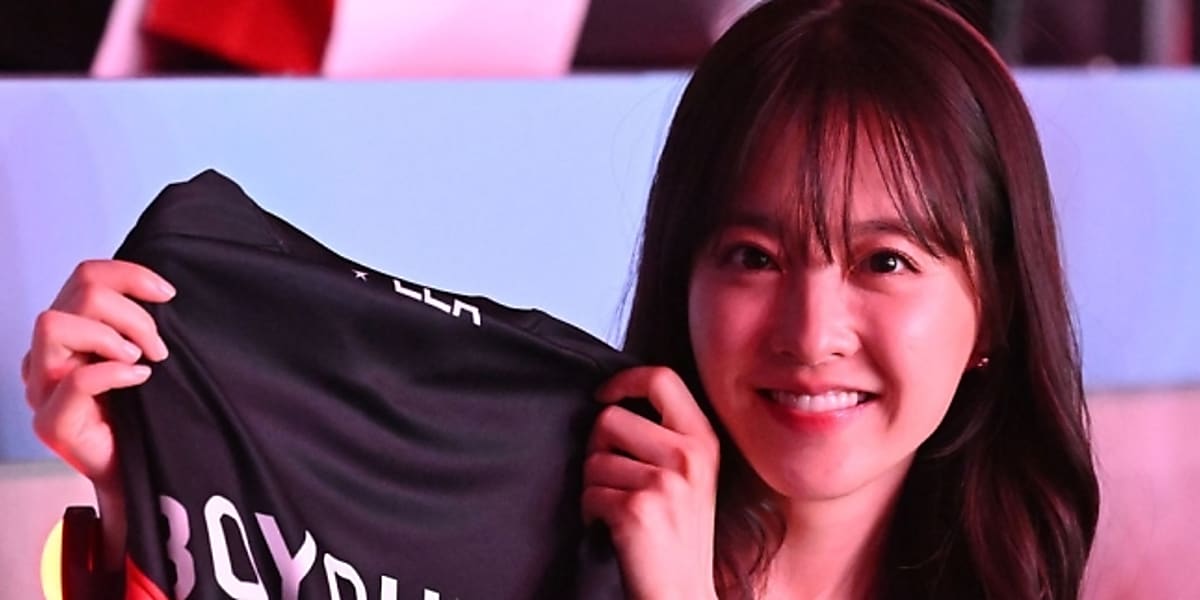 【PHOTO】パク・ボヨン＆Ailee、eスポーツ「LoL Champions Korea」の試合を応援 - Kstyle