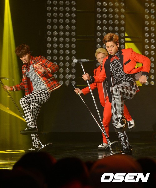 【PHOTO】SHINee「SHOW CHAMPION」に出演“ステージでより輝く” - Kstyle