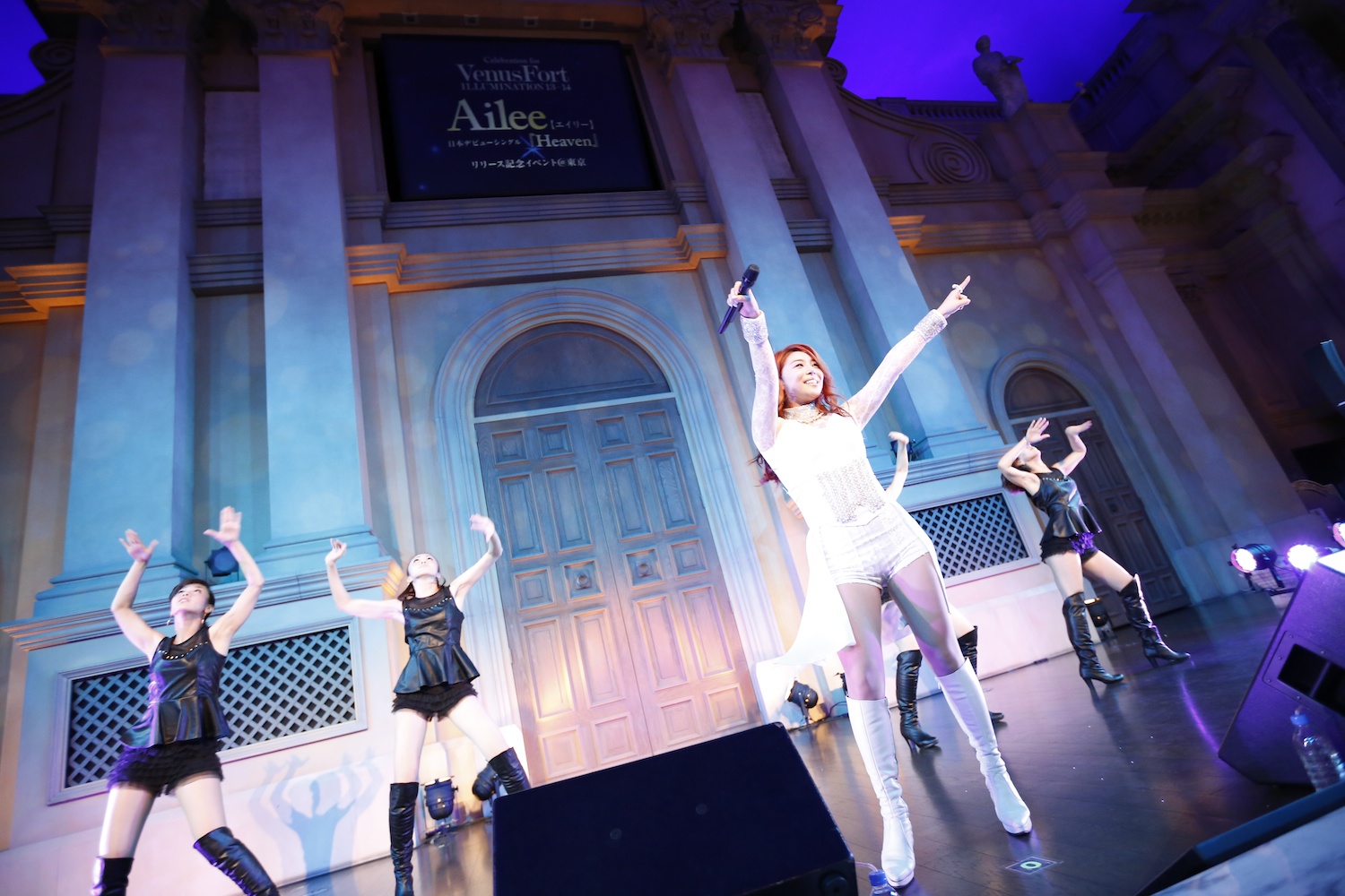 Ailee、日本デビューシングル発売記念イベント盛況！お台場に1000人を超えるファンが大集結 - Kstyle