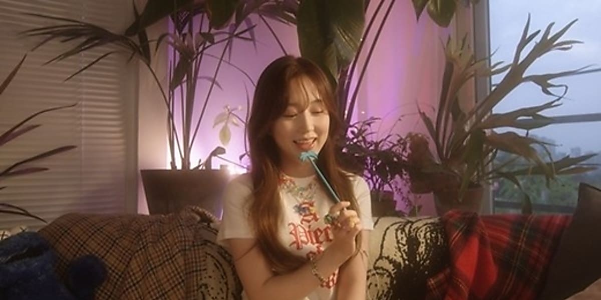 “TWICE＆ITZYの妹分”JYPの新人ガールズグループ、6人目のメンバーヘウォンを初公開！抜群の歌唱力に期待（動画あり） - Kstyle